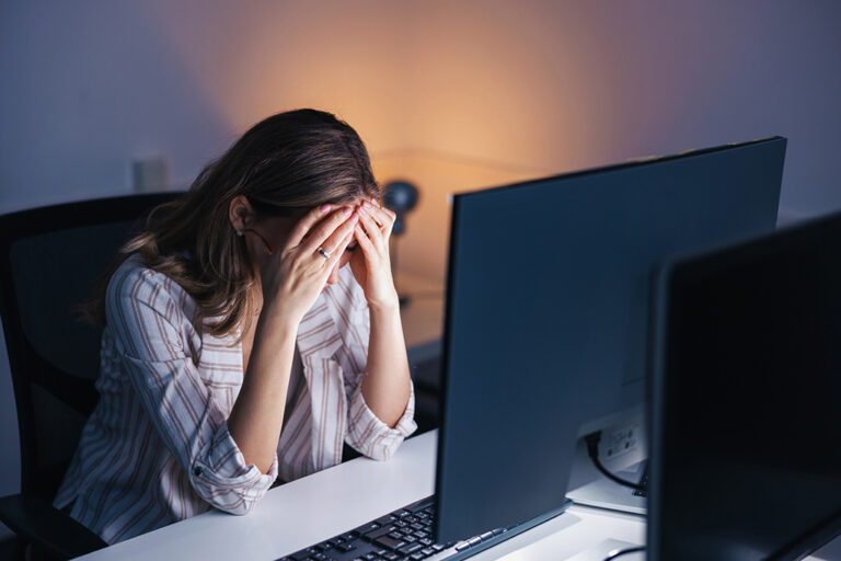 Are your employees working unreasonable additional hours? - Rigby Cooke Lawyers